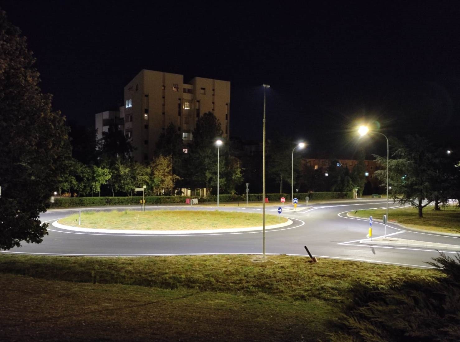 Completata la nuova rotonda Scania-Moro - Comune di Castel San Pietro ...